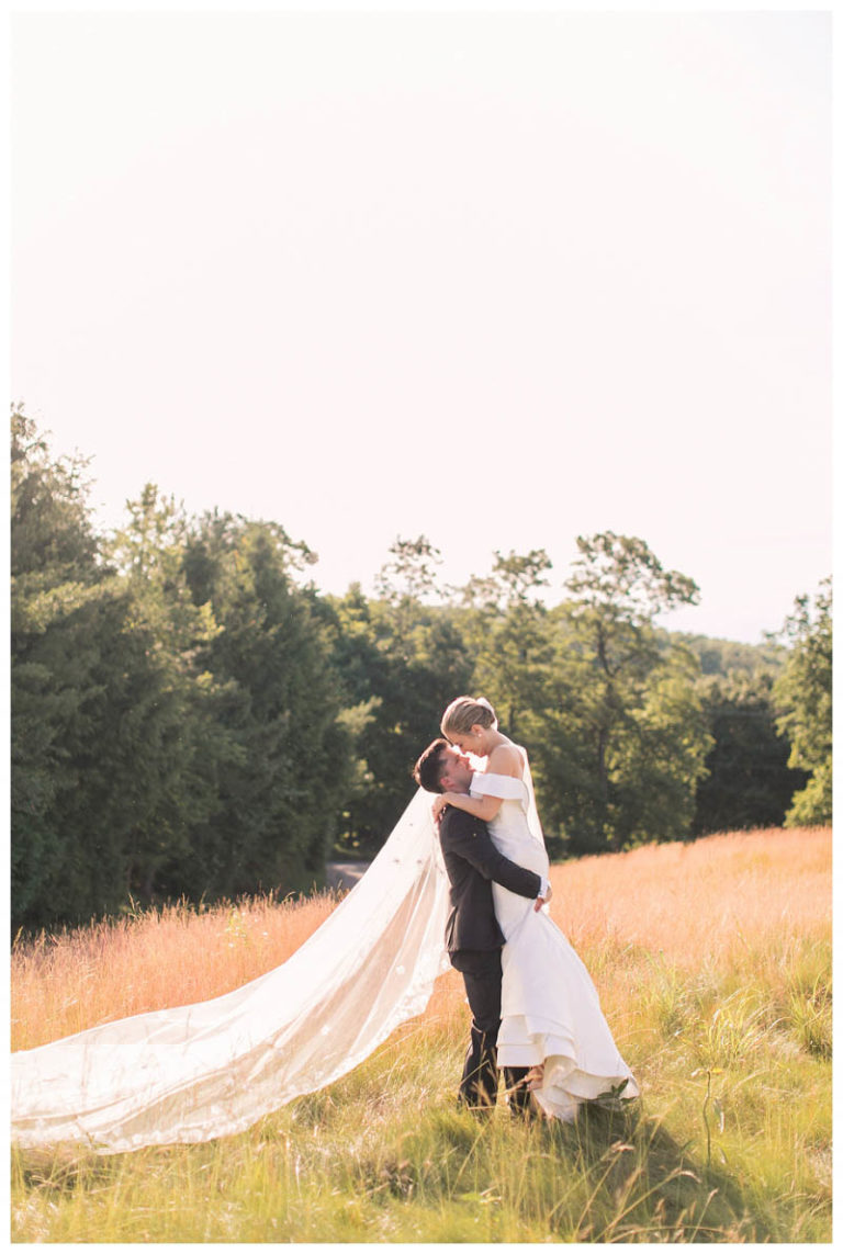 SUMMER GARDEN WEDDING AT JERICHO NATIONAL GOLF CLUB: BROOKE + EVAN ...