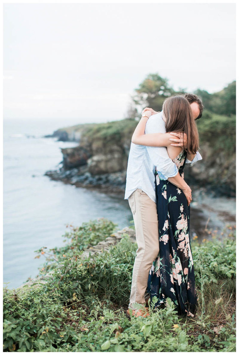 DREAMY ENGAGEMENT IN NEWPORT, RI: RACHEL + JEREMY - Amy Rizzuto Photography
